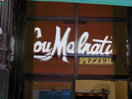 Lou Malnatis Pizzeria Chicago Illinois North Wells Street 439