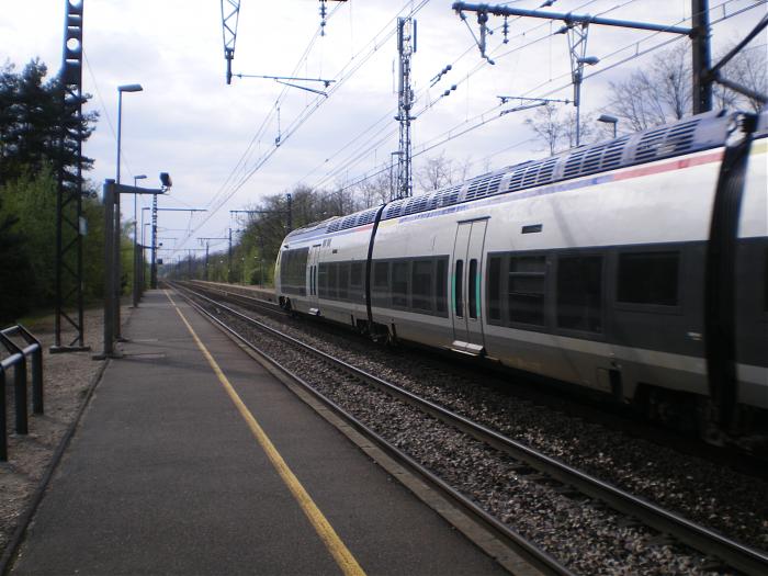 Gare de Thomery - ( Transilien R )