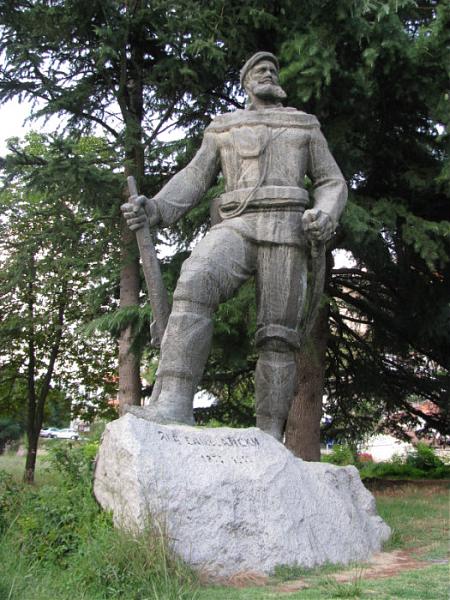 Паметник на Яне Сандански Мелник