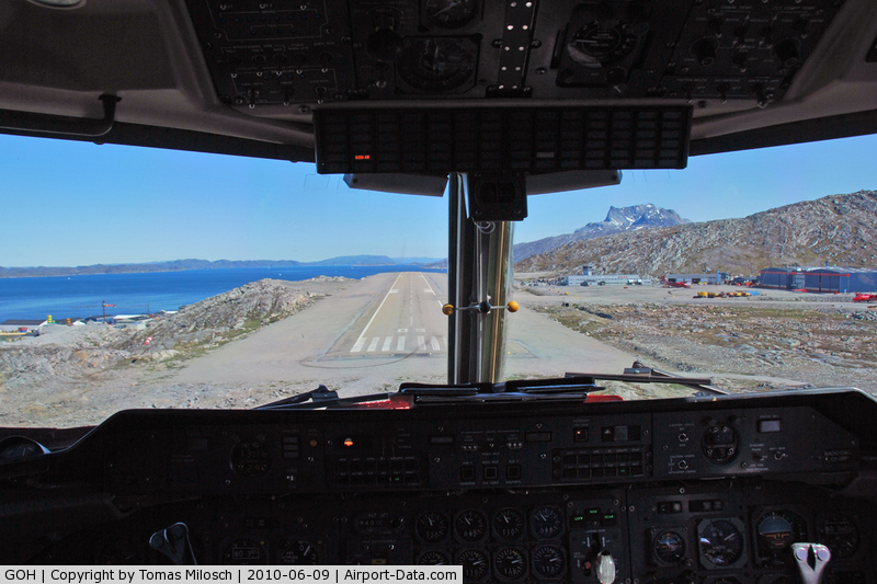 Nuuk Airport - Nuuk