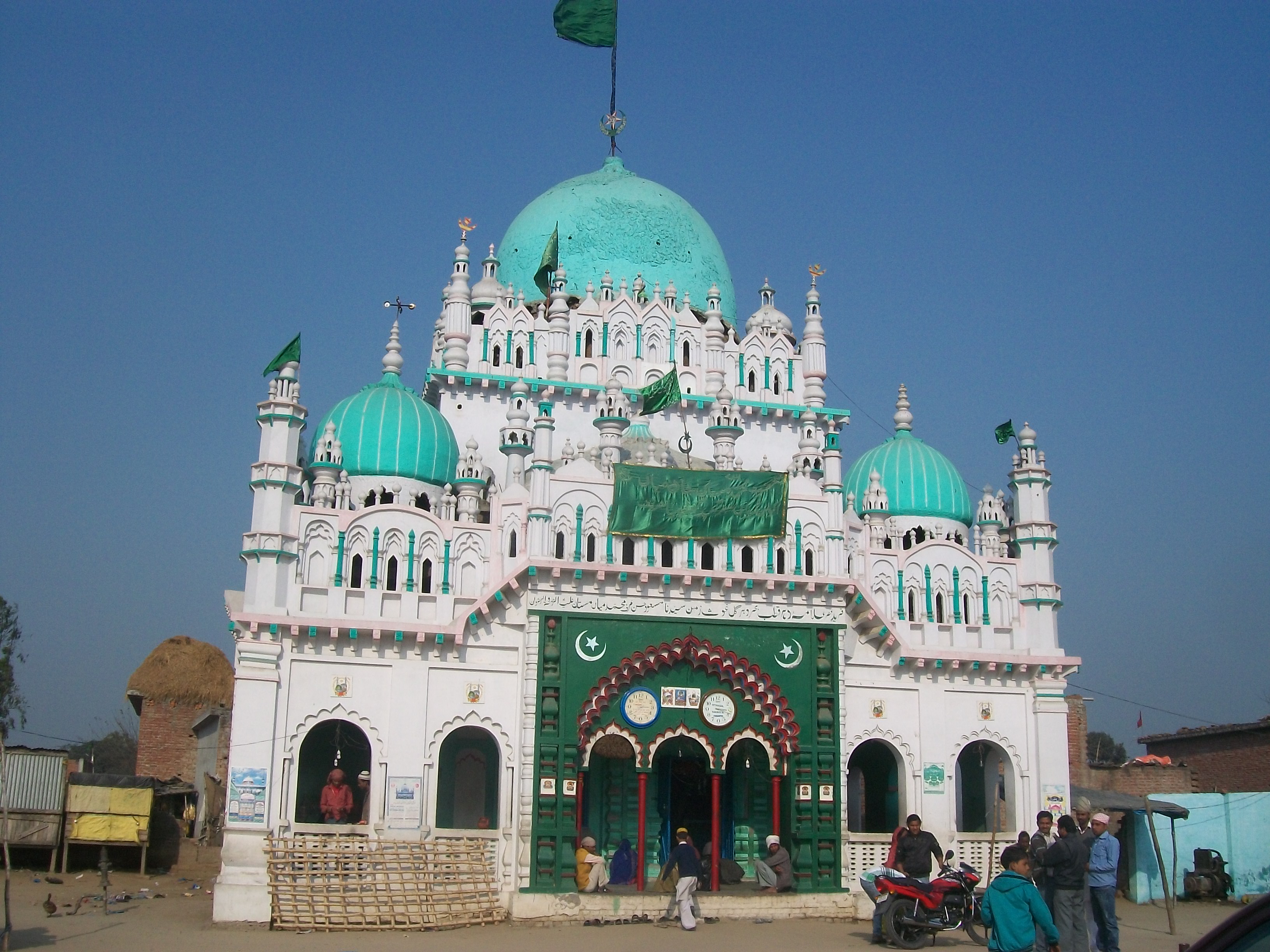 Dargah Of Hazrat Mastan Shah Miyan Jadaupur Gahluiya Sharif Puranpur ... Dargah Of Hazrat Mastan Shah Miyan Jadaupur Gahluiya Sharif Puranpur ...