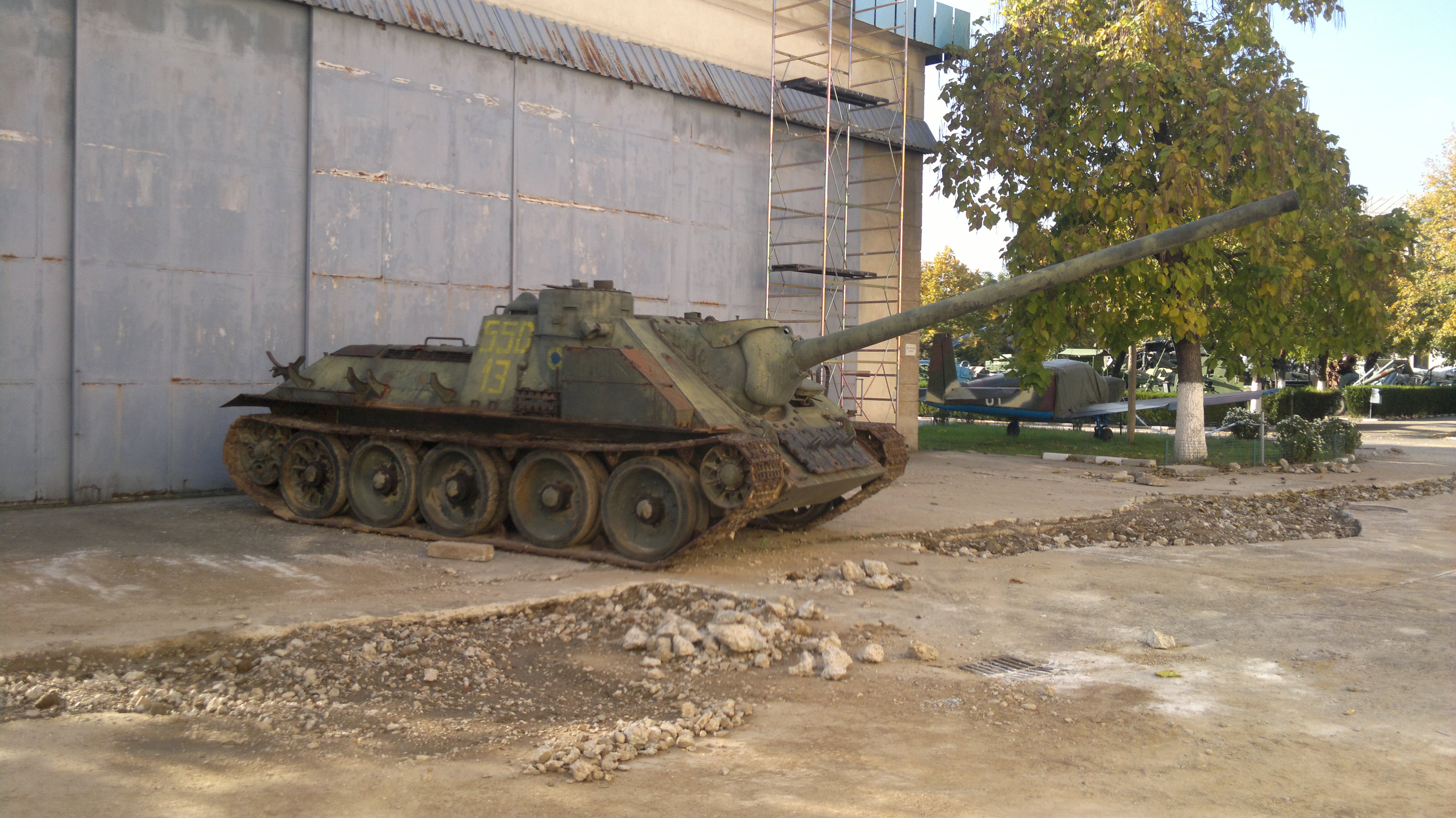 SU-100 - Bucharest | tank on display