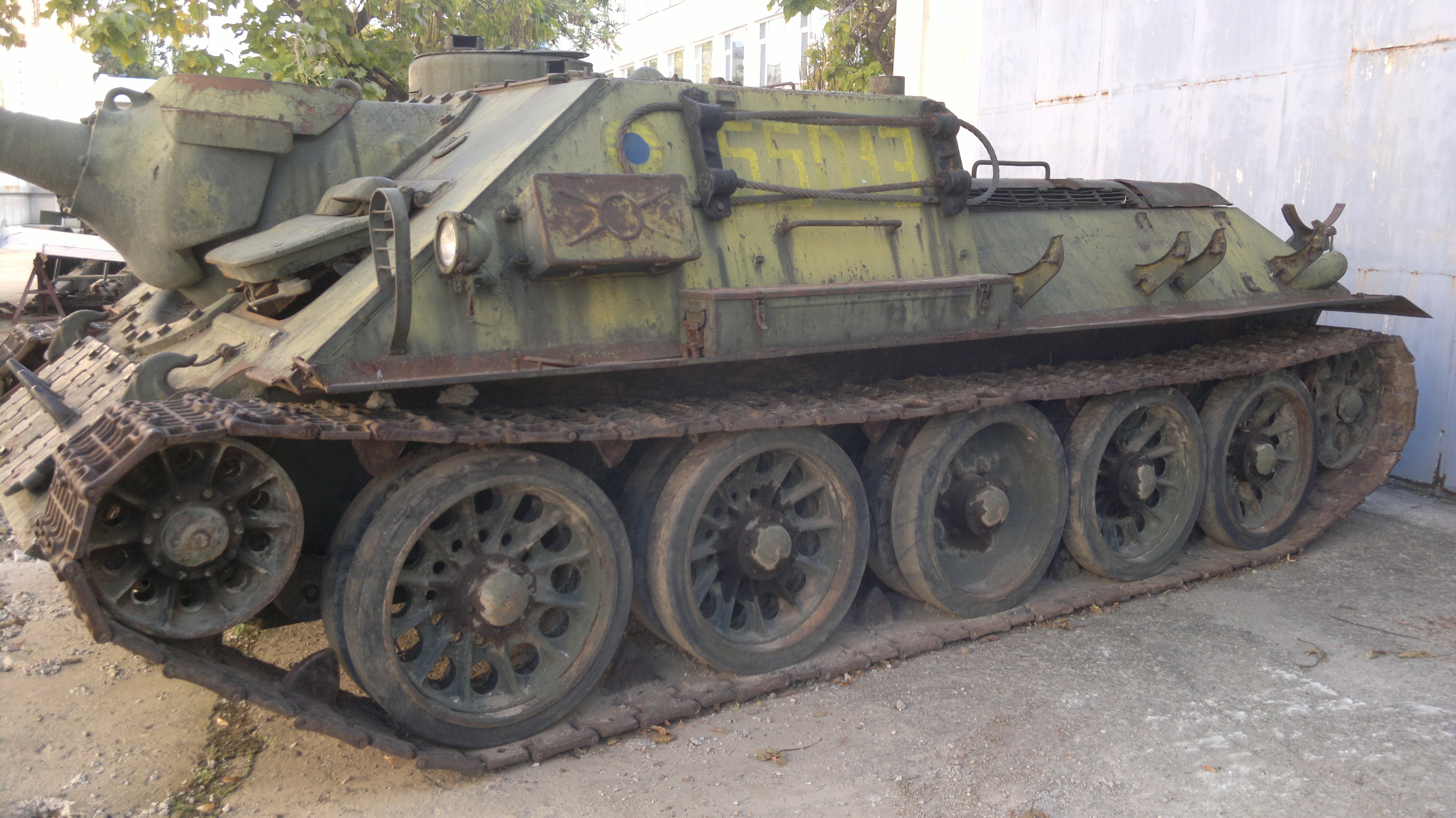 SU-100 - Bucharest | tank on display