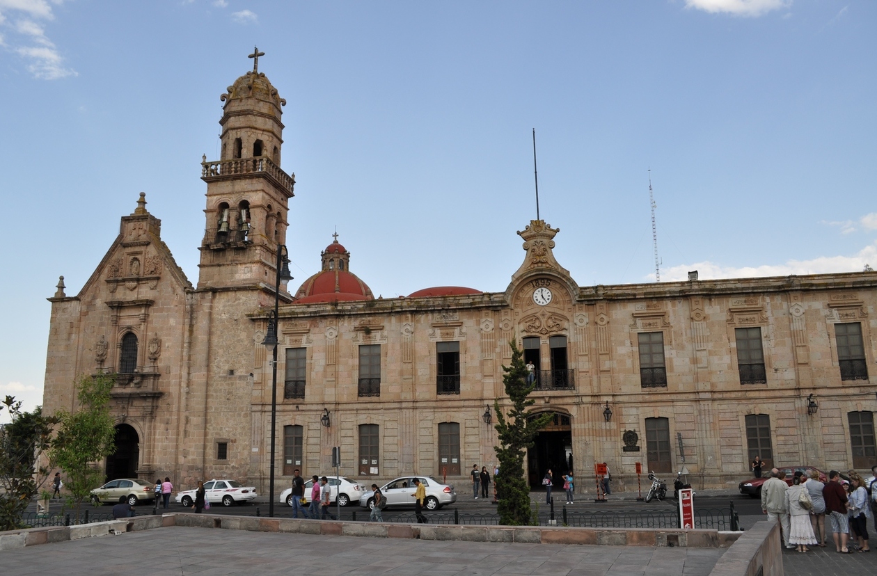 Facultad de Derecho y Ciencias Sociales UMSNH - Morelia Facultad de Derecho y Ciencias Sociales UMSNH - Morelia