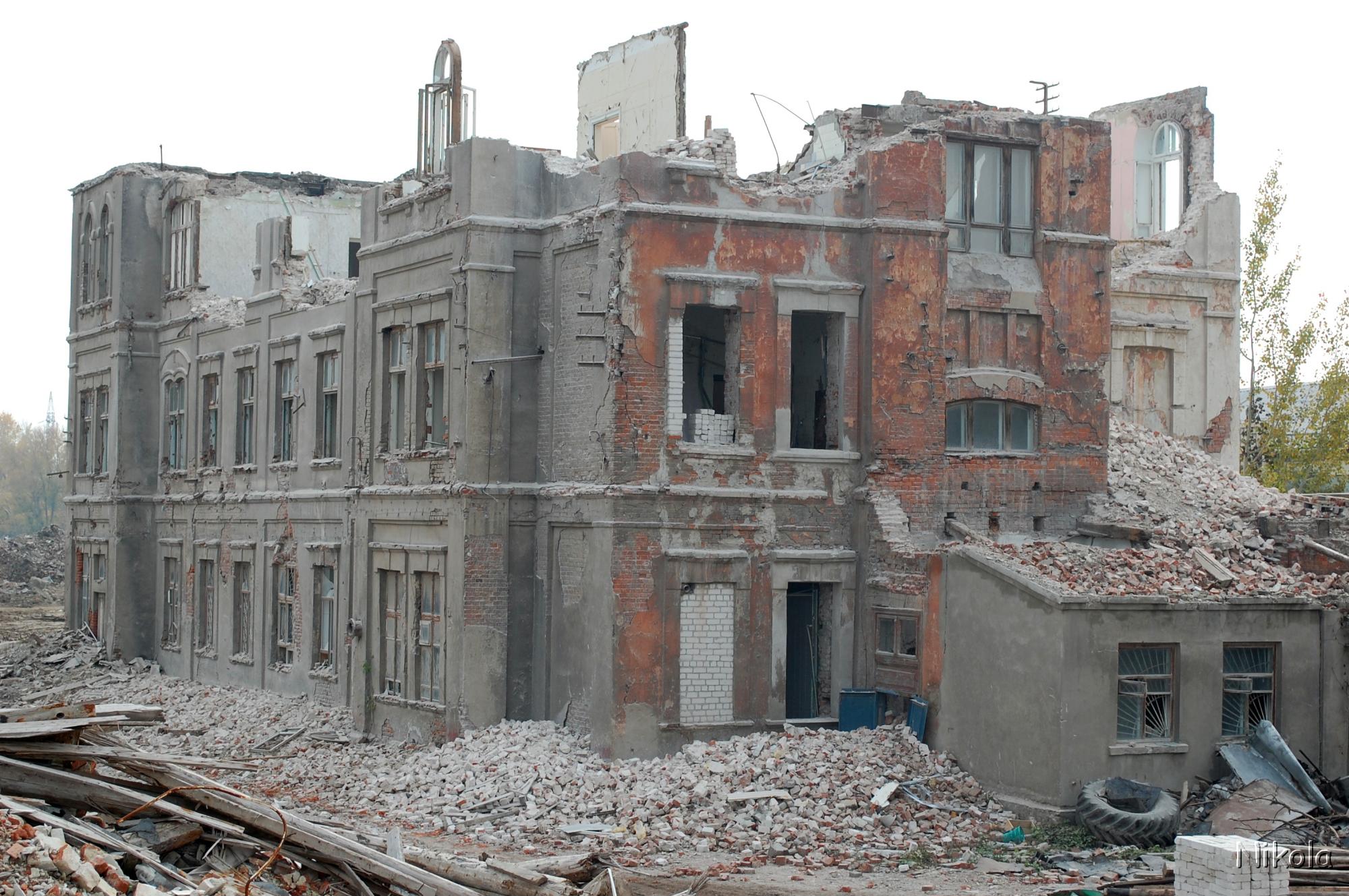 Destroyed Building Lysychansk destroyed-building-lysychansk