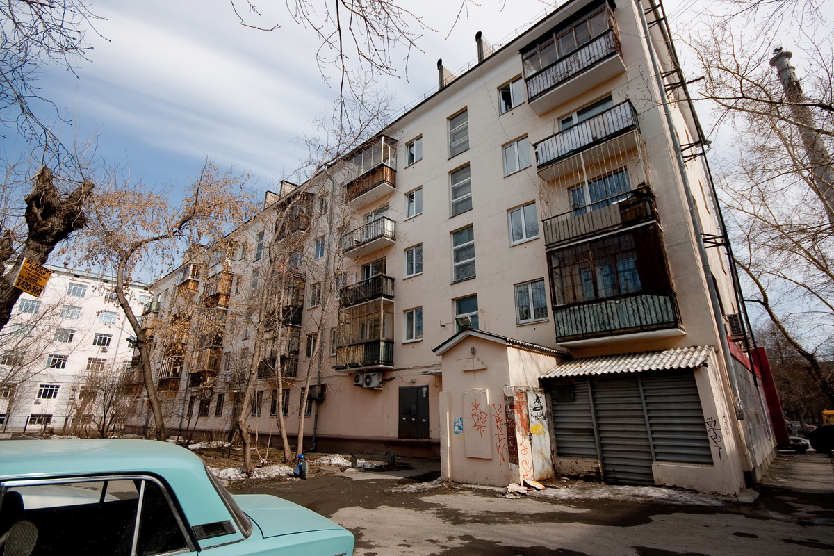 ул. 8 Марта, 64 - Екатеринбург