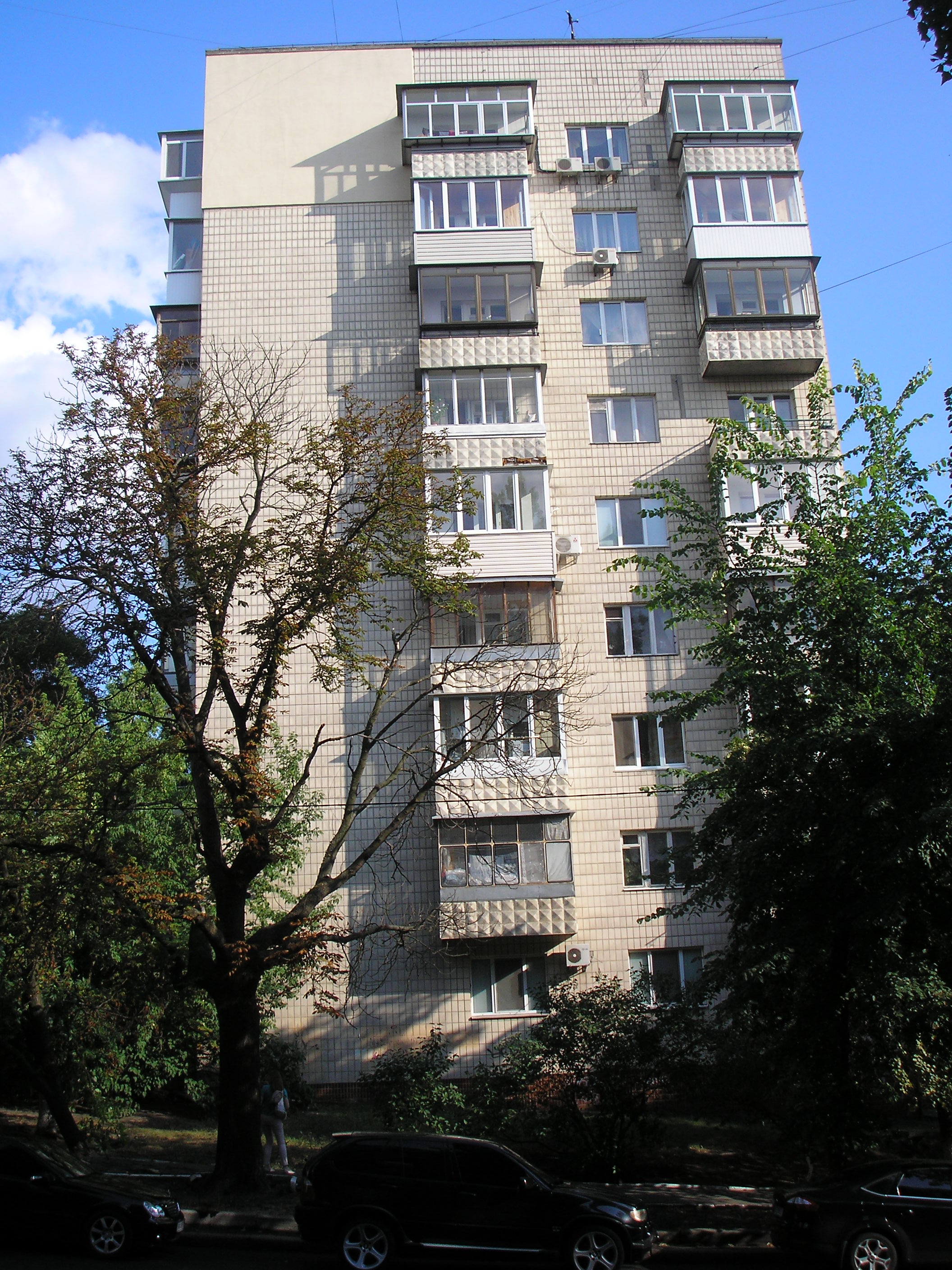 вул. Предславинська, 38 - Київ