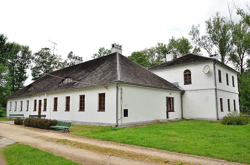 Pałac Marszałkowicza - „Dworek Gorce” - Kamienica