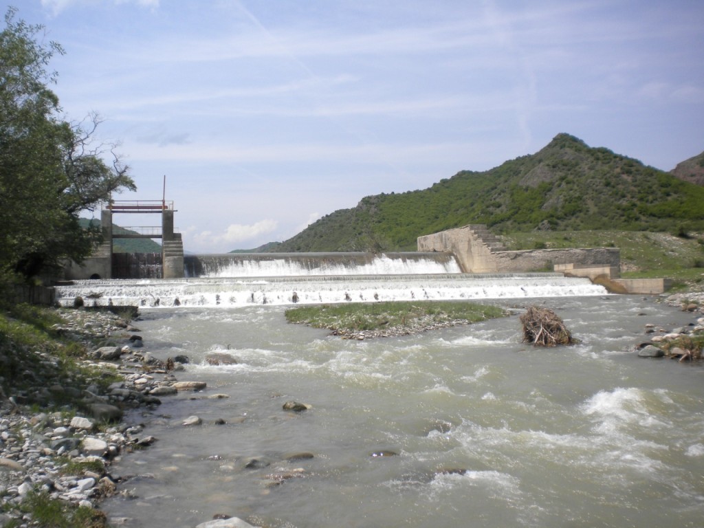 Плотина