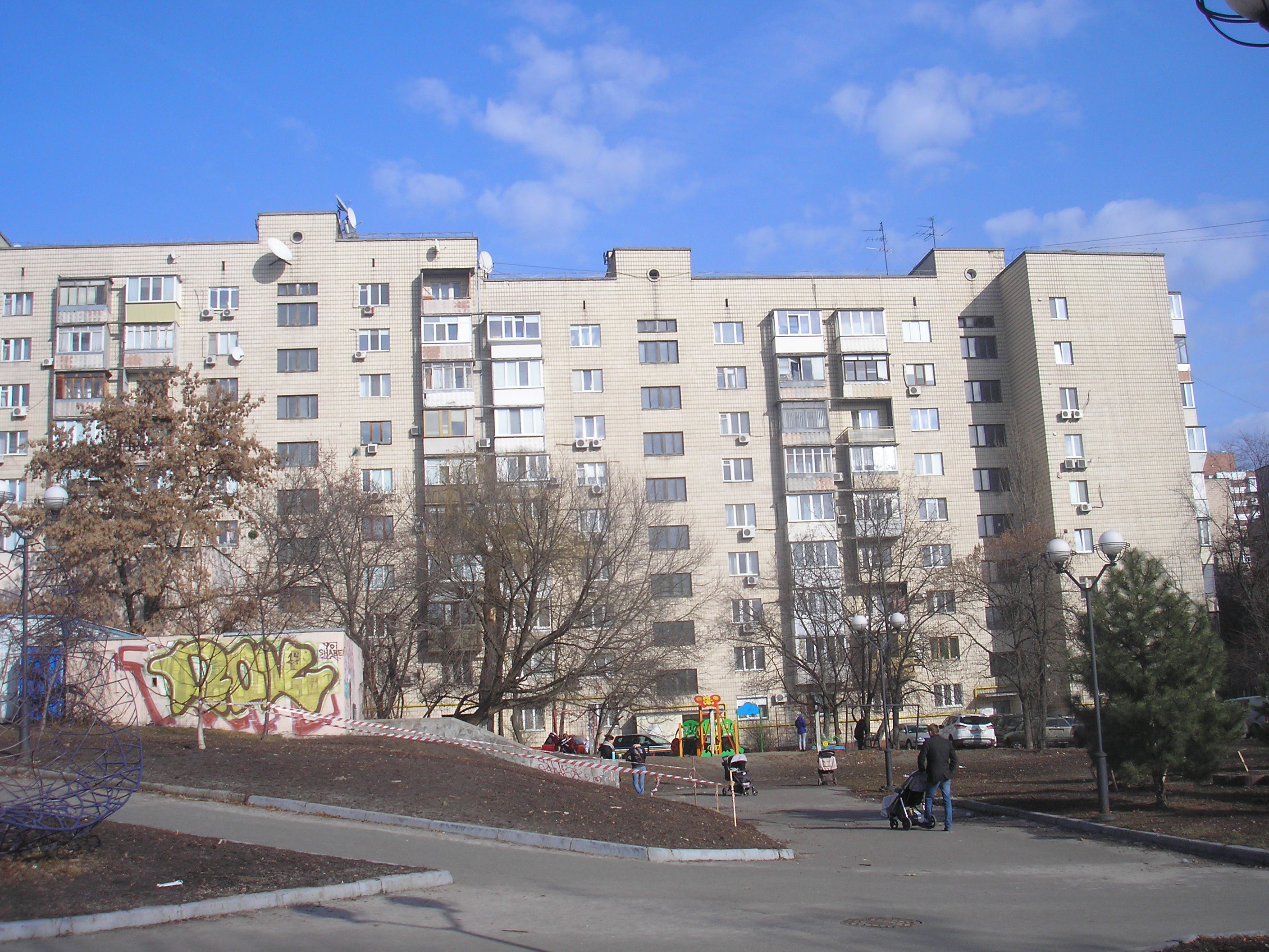 вул. Предславинська, 38 - Київ