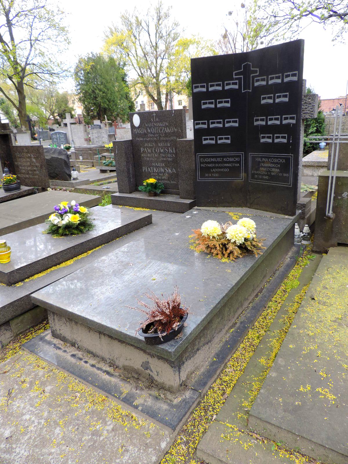 The grave of Kosicki family - Warsaw The grave of Kosicki family - Warsaw