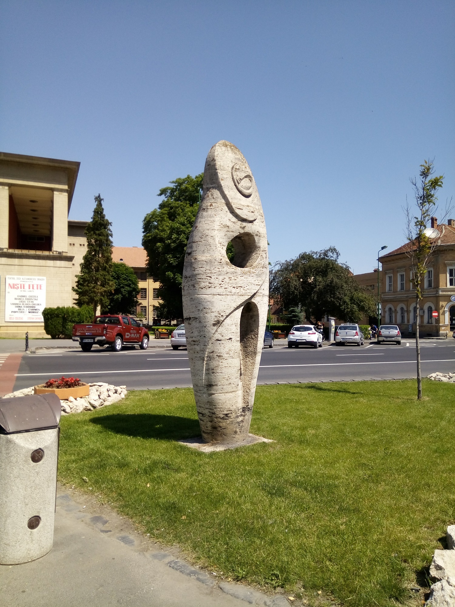 Stone statue - Braşov Stone statue - Braşov