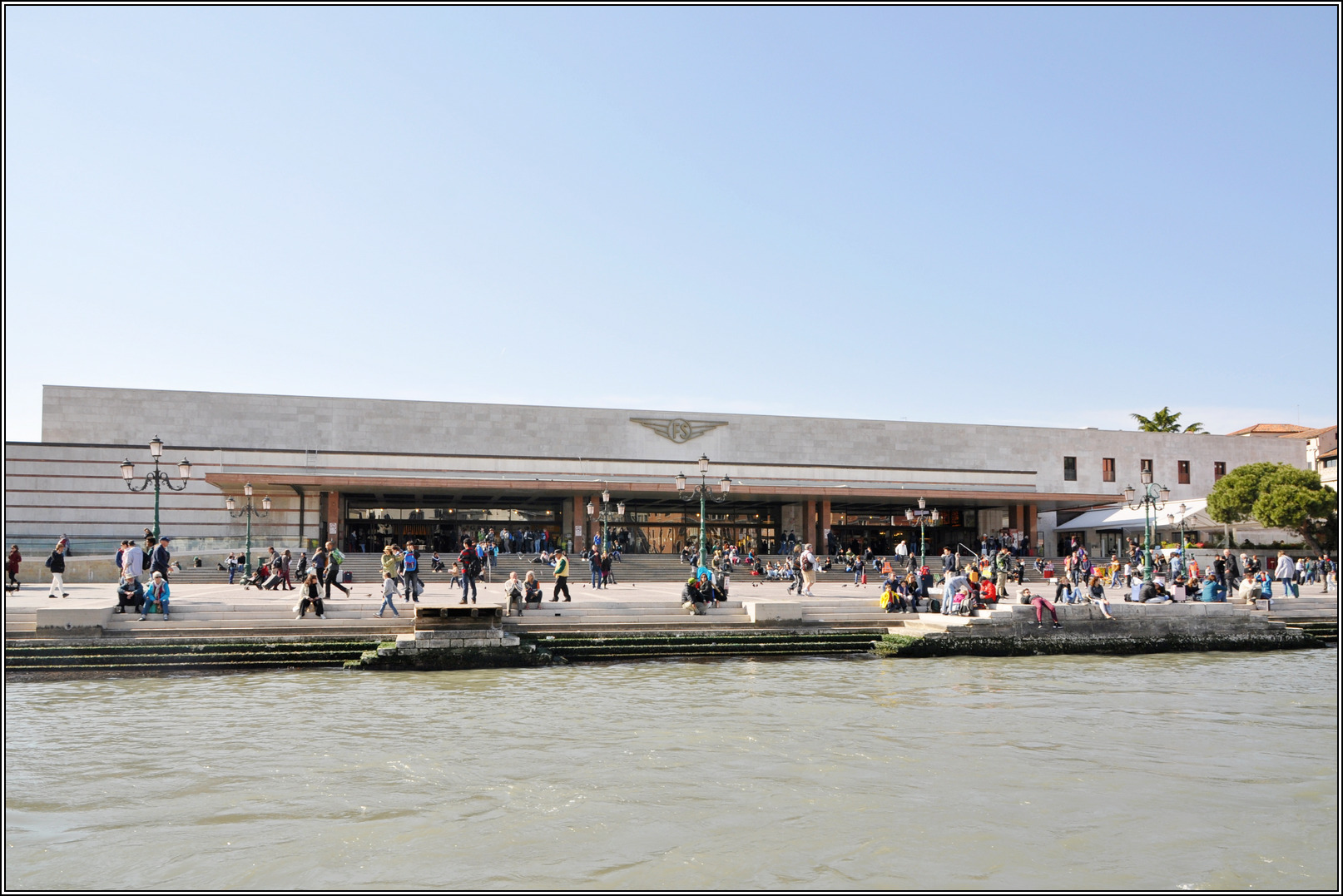 Venezia Santa Lucia railway station - Venice | head house (train station) Venezia Santa Lucia railway station - Venice | head house (train station)