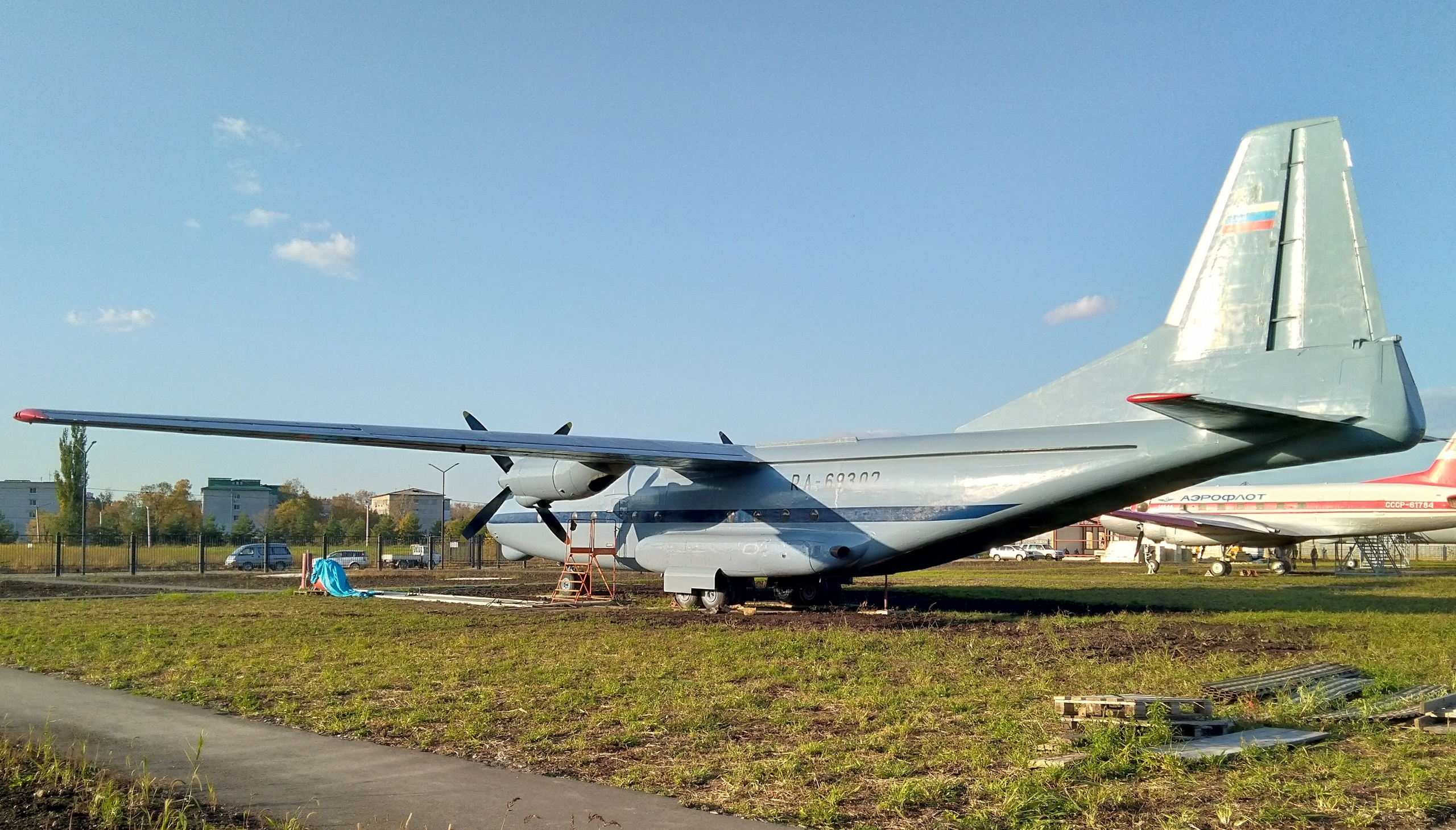 Antonov An-8 - Arsenyev