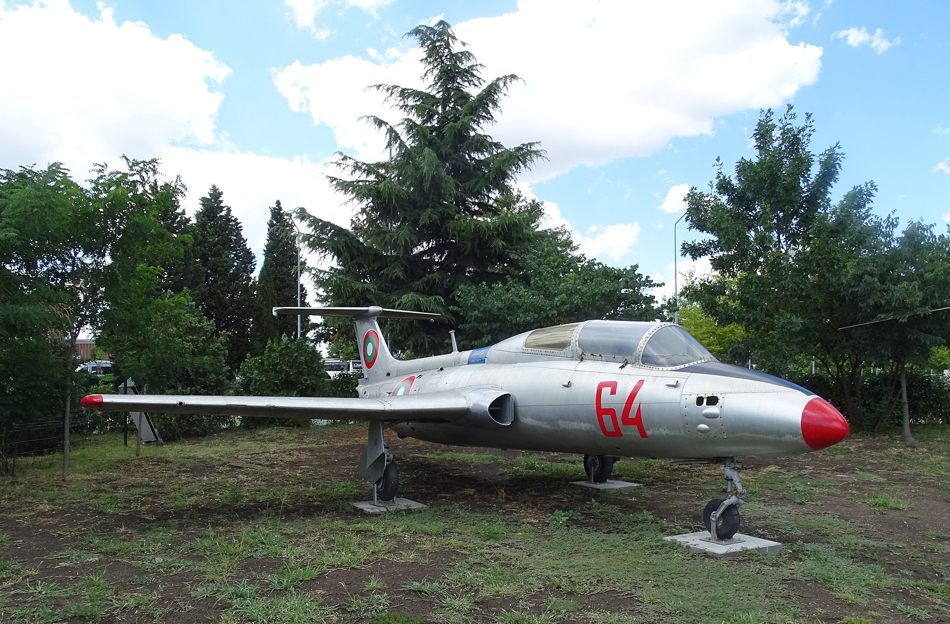 Aero L-29 Delfín - Burgás Aero L-29 Delfín - Burgás