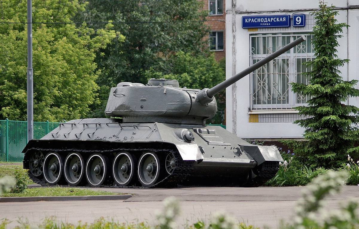 T-34-85 - Moscow | tank on display