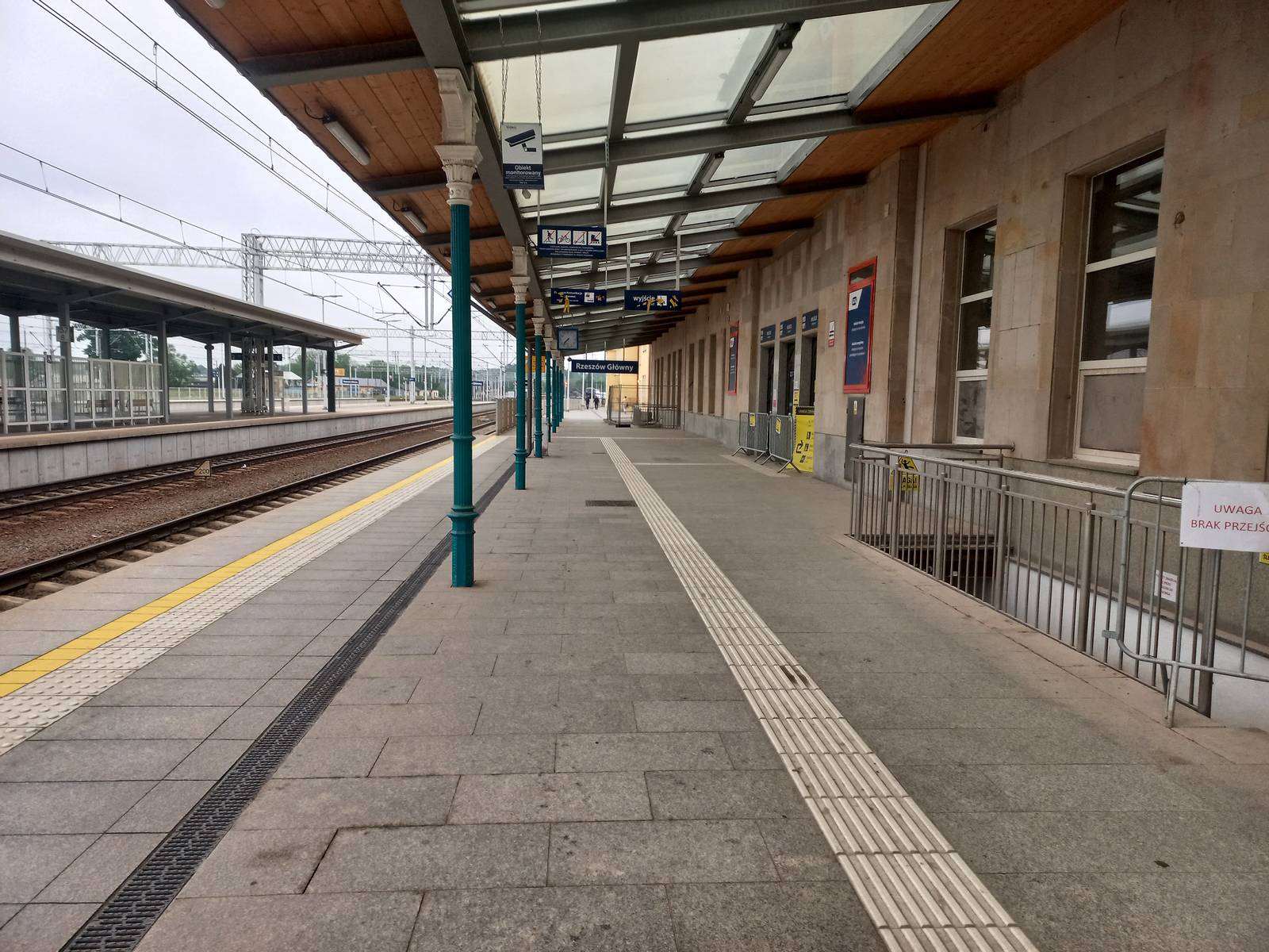 Rzeszow Main passenger train station - Rzeszów Rzeszow Main passenger train station - Rzeszów