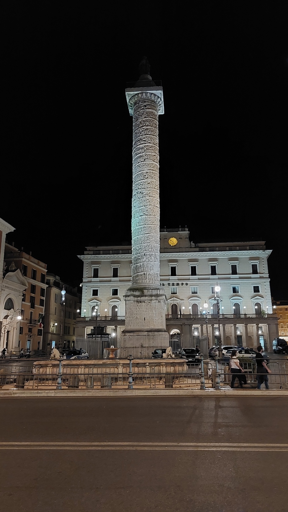 Piazza Colonna - Colonna Square - Rome