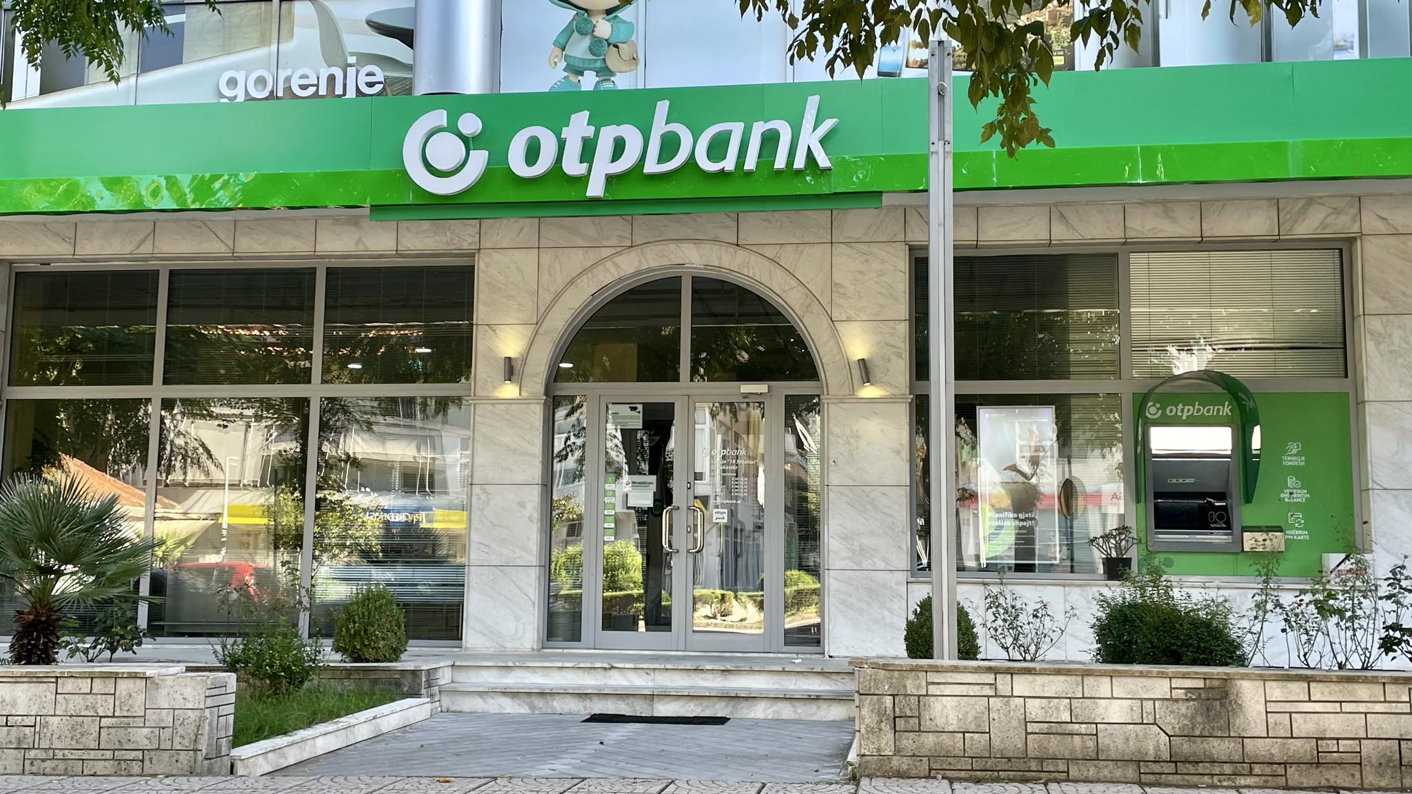 OTP Bank - Gjirokastër (English)
