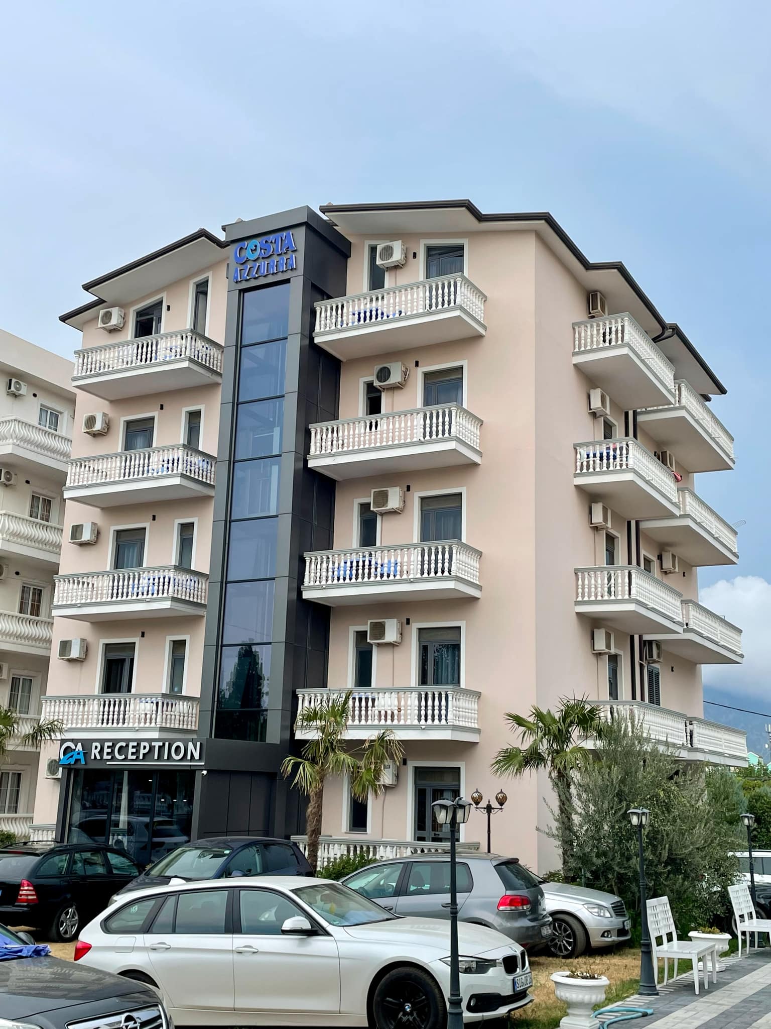 Costa Azzurra - Velipojë