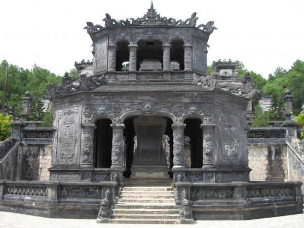 Đàn Nam Giao - Hue | place with historical importance