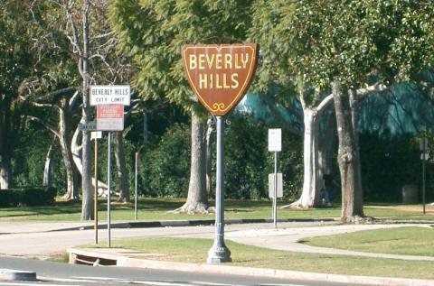 Beverly Hills sign | signboard