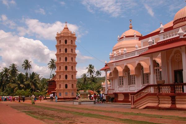 Shri Mangesh Devasthan (Mangueshi Temple) - Mangeshi