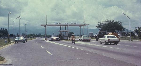Clark Main Gate - Angeles