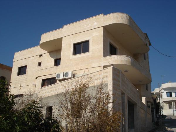 Mr.Issa's & John's house - Yazidiyat Hamdan