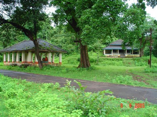 Ghumate Mandir , Gudhe - Santosh Pawar ()