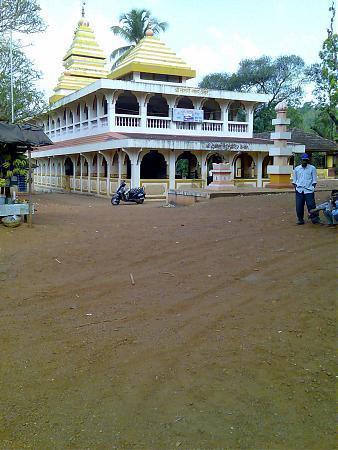 A famous Shree Devi Sateri Mandir, Vetore