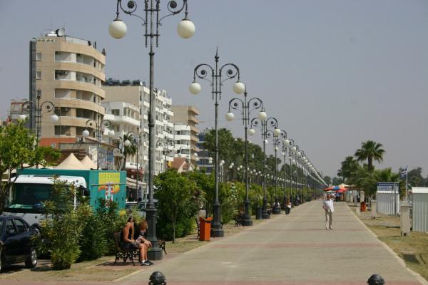 Finikoudes Promenade - Larnaca