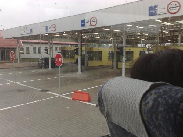 Russian customs/immigration checkpoint Mamonovo