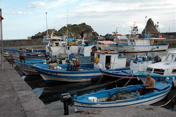 Aci Trezza (English)