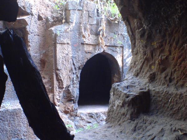 Maha-Darvaja (Main entrance)