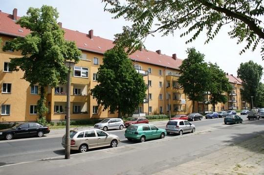 Wohnanlage John-Schehr-Straße 37-53 - Berlin