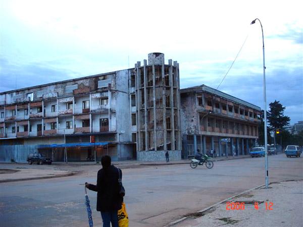 Prédio do Cóias - Huambo