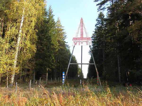 Border sign | boundary marker