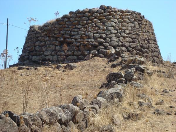 Nuraghe Bighinzone | archaeological site, nuragic civilization ...