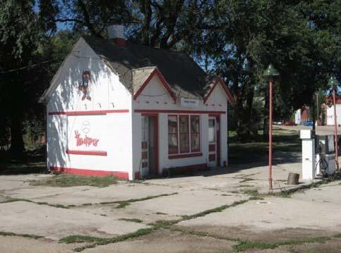 Gas Station - Staplehurst, Nebraska