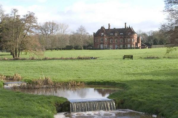 Meaford Hall | place with historical importance
