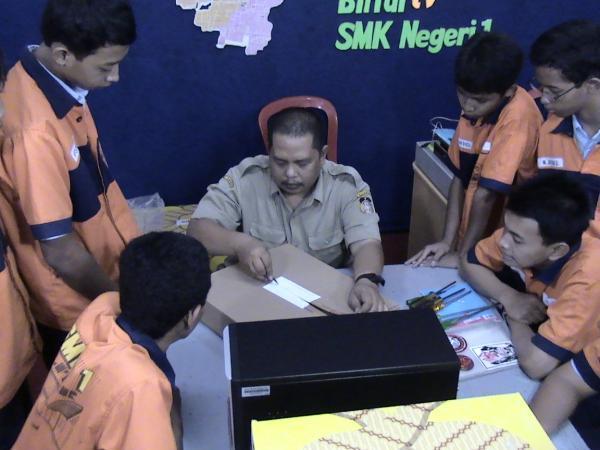 Bengkel penyiaran radio dan tipi