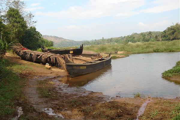 Aarattu Kadavu, Kamburam - Aaratu Kadavue, Hamza Parappuram