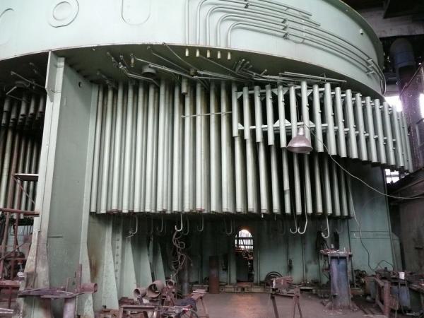 Reactor assembling building | abandoned / shut down