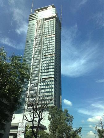 One San Miguel Avenue - Pasig