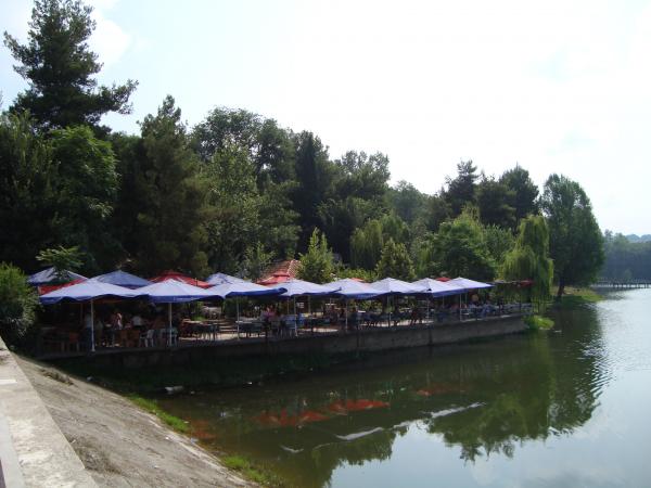 Lake View Bar - Tiranë