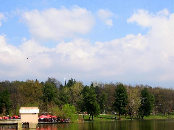 Lake View Bar - Tiranë