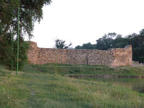 Rustavi Castle - Rustavi | ruined castle, place with historical importance