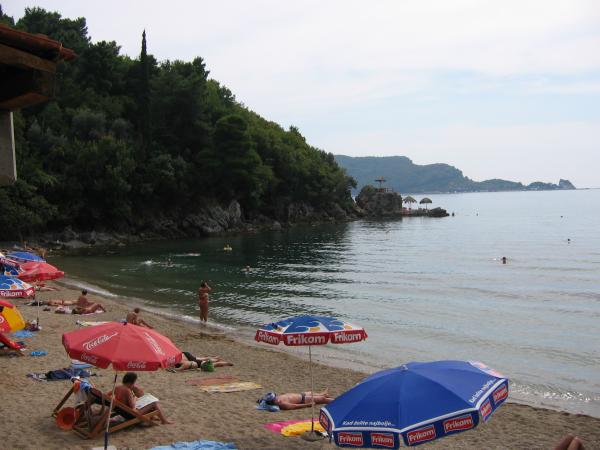 Moet & Chandon Beach by Dukley