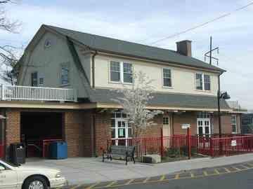 Manhasset LIRR Station